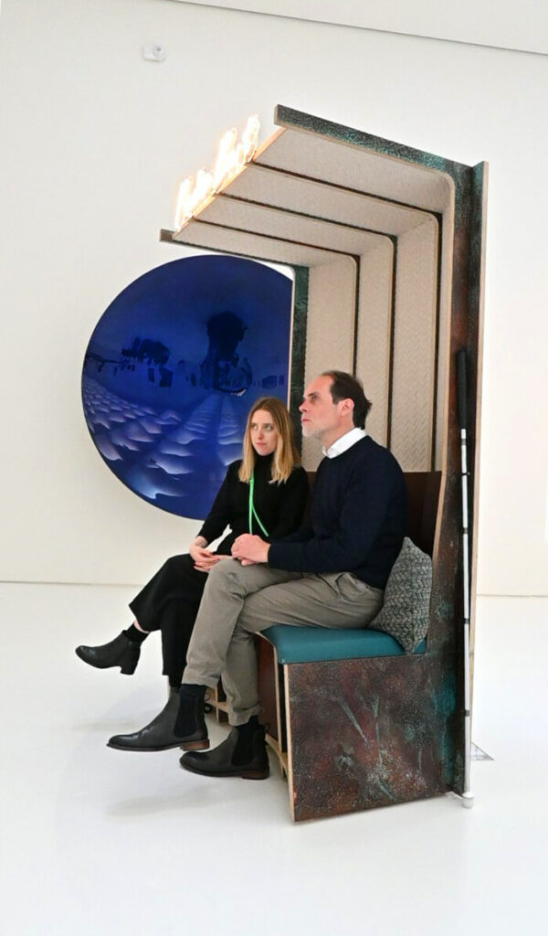 Radio Bart: Exploring Art with Blind Mediators